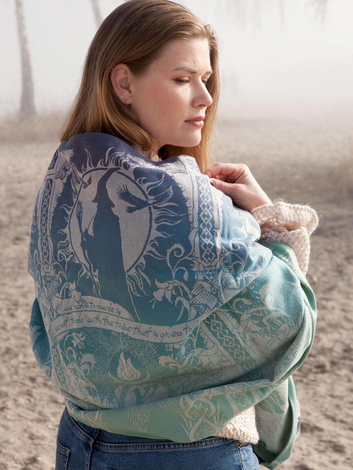 Gandalf Namárië Shawl